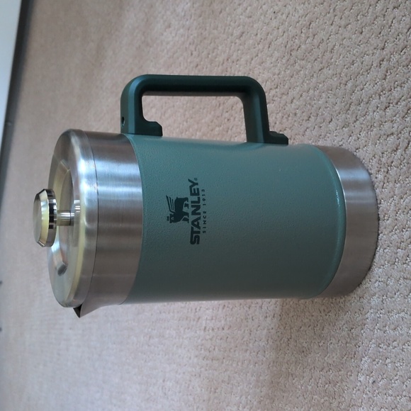 Stanley | Accents | Stanley Classic Stay Hot French Press 48 Oz 4 L ...